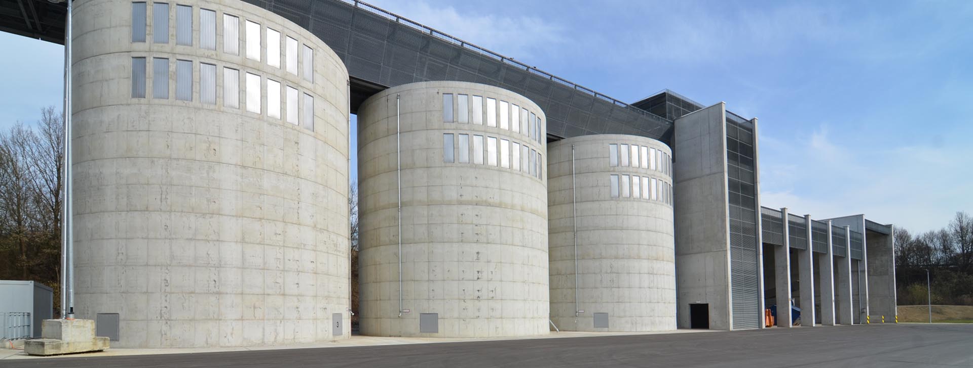 Betonbehälter für Güllegruben, Biogasanlagen und Silos - wolfsystem.de