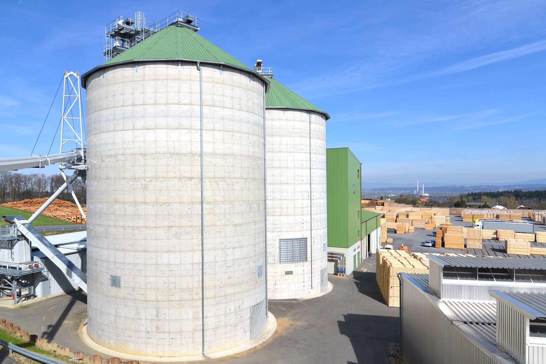 Betonbehälter für Güllegruben, Biogasanlagen und Silos - wolfsystem.de