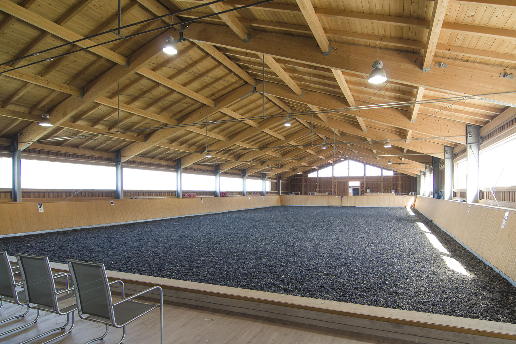 Pferdeställe und Reithallen wirtschaftlich und ästhetisch. - wolfsystem.de